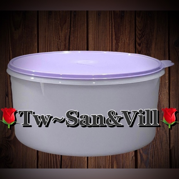 Tupperware | Kitchen | New Tupperware Beautiful Unique Huge Round Carry ...